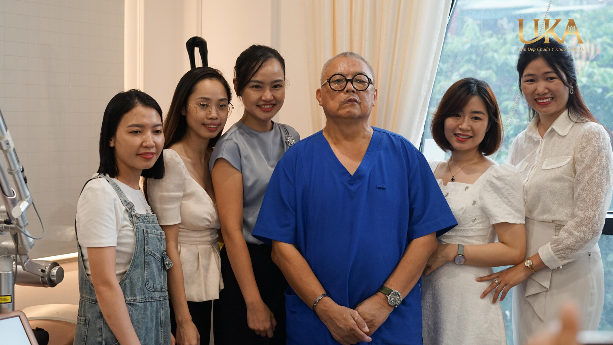 Khóa học laser do Đại tá Nguyễn Thế Hùng giảng dạy tại UKA Group